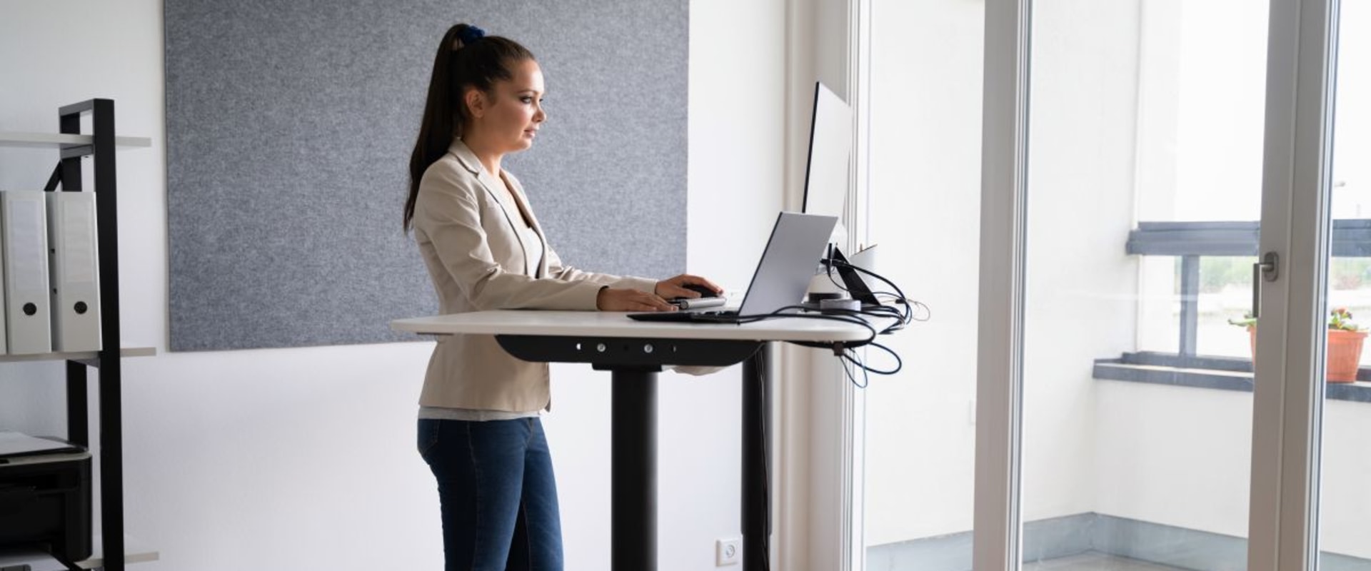 Height Adjustable Laptop Desks: An In-Depth Look